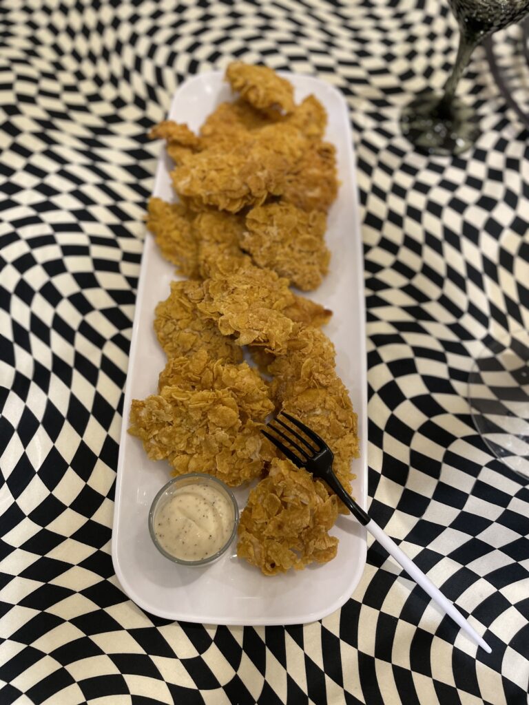 A BOLD AND FUN SEUDAH - jewishecho